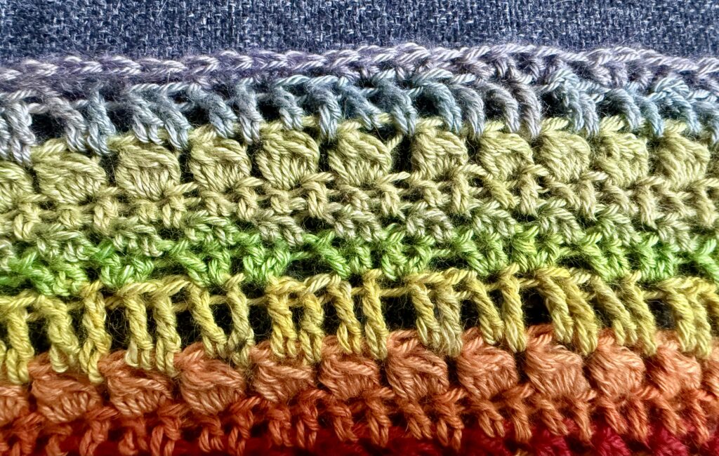 Around the World Cowl CAL – PipsRainbow