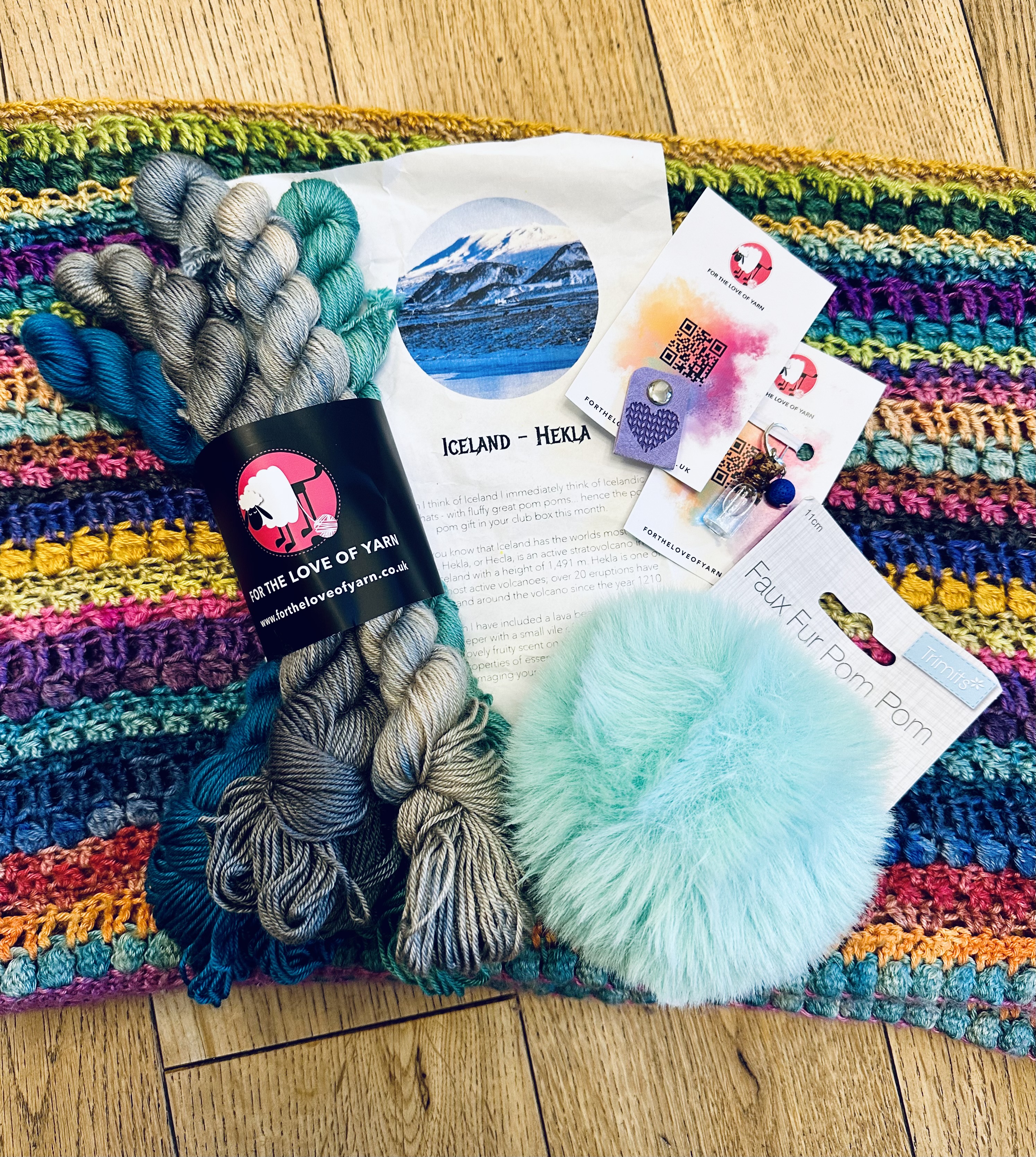 Around the World Cowl CAL – PipsRainbow
